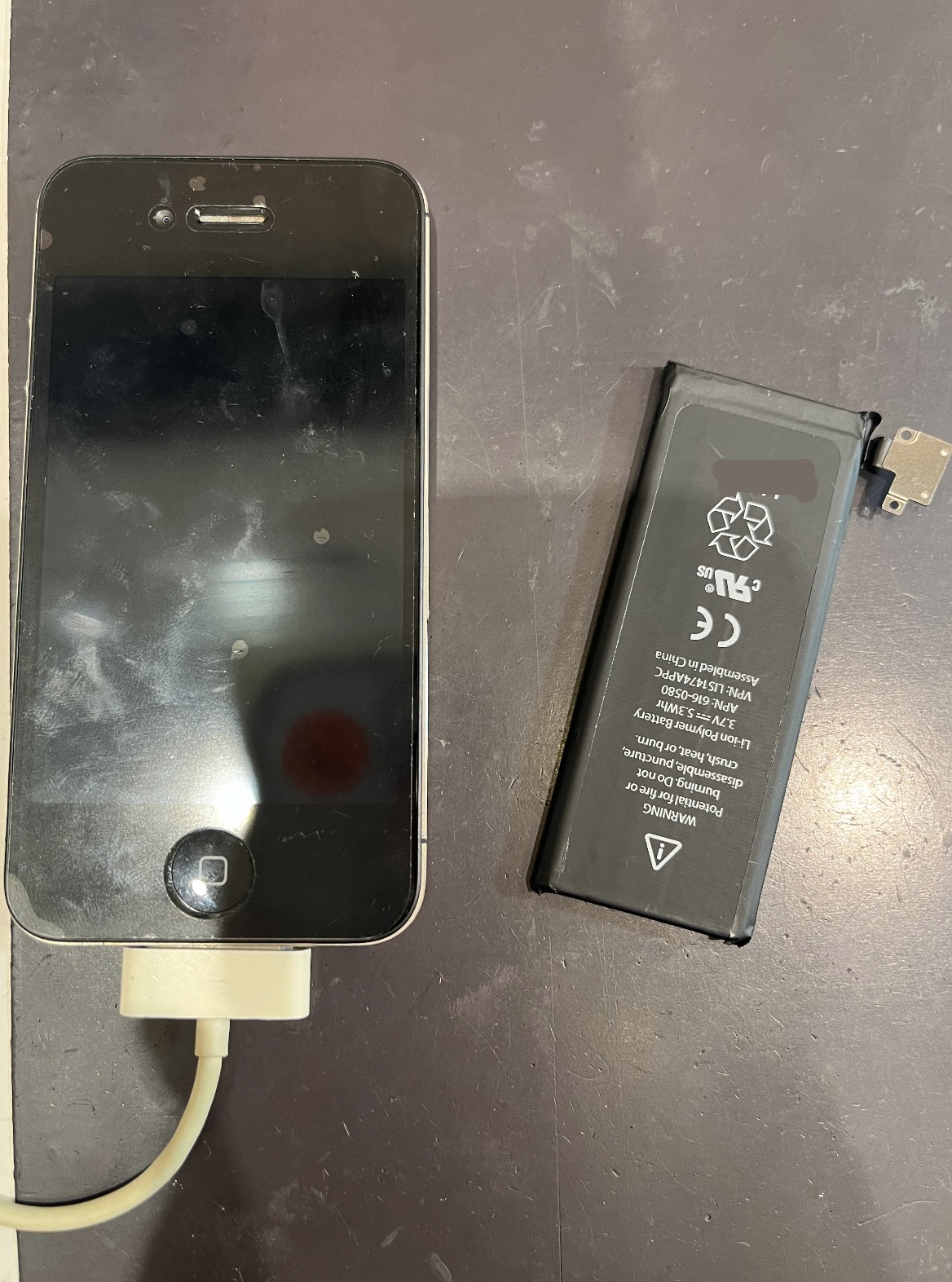 iPhone 4sのバッテリー交換【阿倍野よりご来店】 | iPhone修理・iPad修理 スマートクール あべのキューズモール店・なんば店